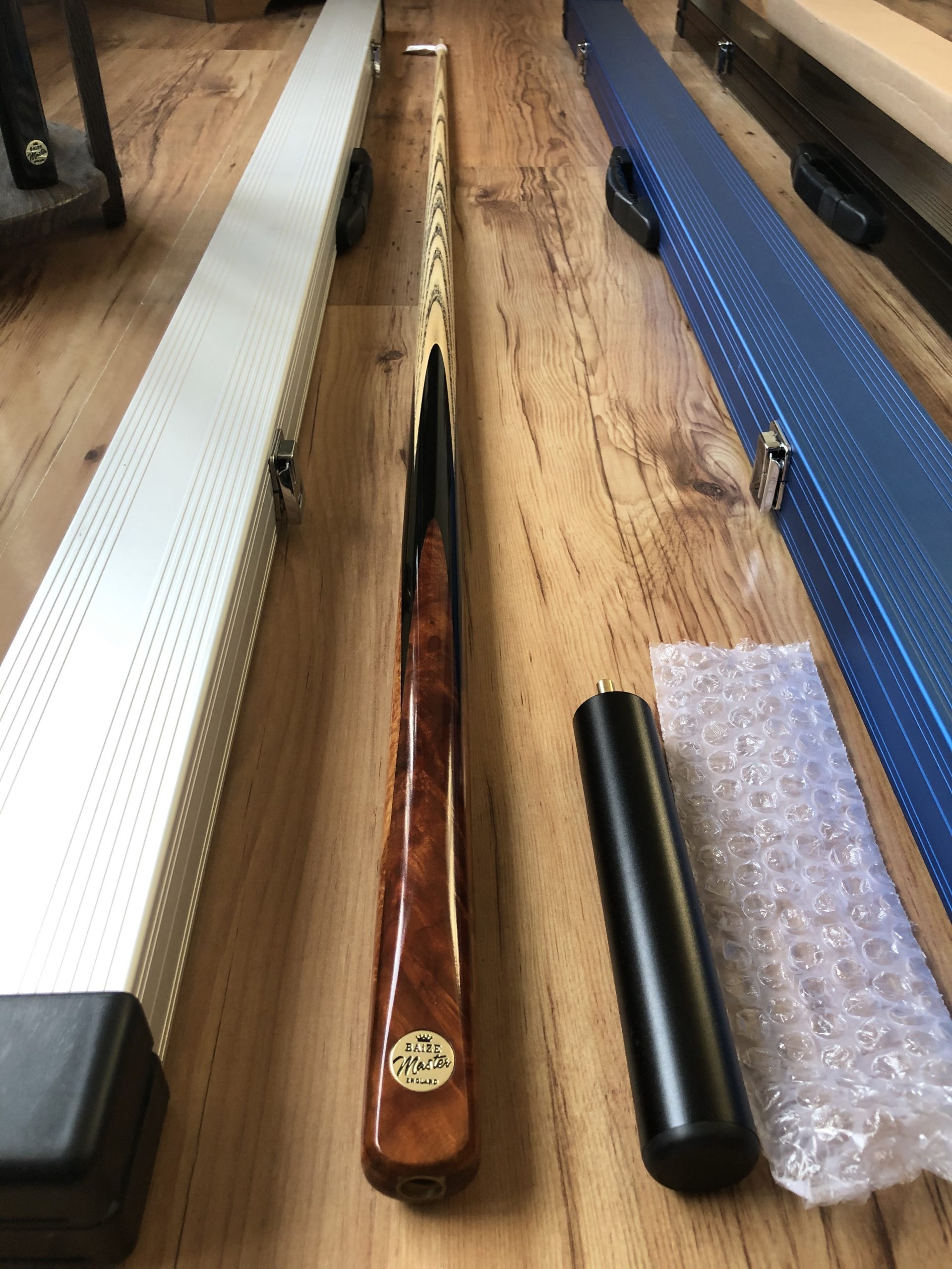 Baize Master Snooker & Pool Cues - Cymru Cues